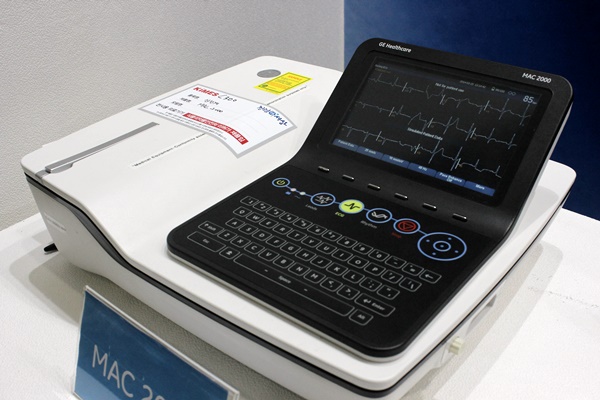 [30th KIMES 2014] GE Healthcare showcased Holter Recorder 'SEER™ 1000'