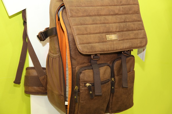 [P&I 2014] MATIN's Vintage Style Camera Backpack
