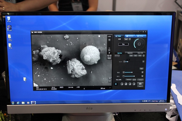 [BIO & MEDICAL KOREA] SEC Shows Off Table-top Mini Scanning Electron ...