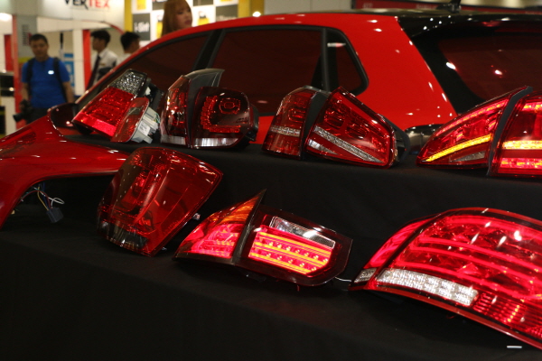 [SAS 2014] AUTOLAMP Showcase LED Light For Aftermarket