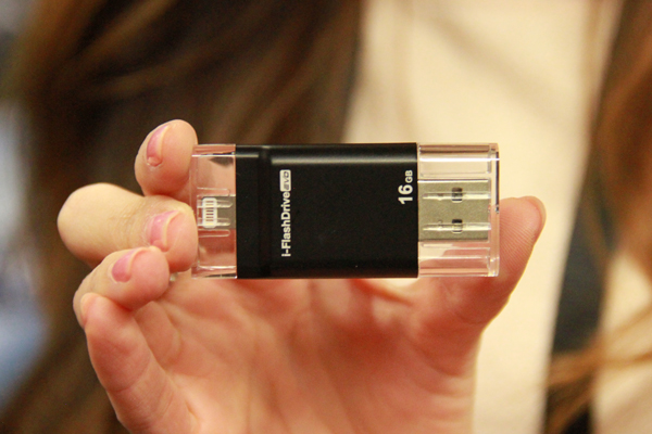 [IFA 2014] PhotoFast Showcases ‘i-FlashDrive evo’, 8-pin Flash Drive ...
