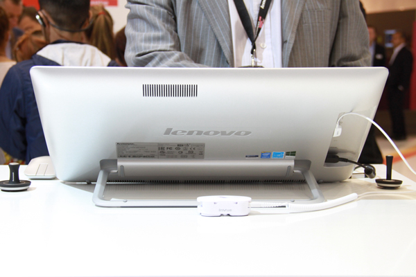 [IFA 2014] Lenovo 21.5" 'HORIZON 2e', 2-IN-1 TABLETOP PC For Families