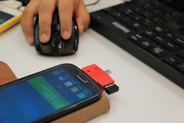 [IFA 2014] IT Health, USB OTG Supporting Smartphone Accessory "SUB-X"
