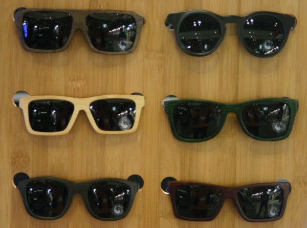 [BFW 2014] FAST Revealed he "PANDA" Sunglasses Floating On The Water