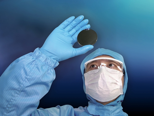 [RSNA 2014] AbyzR Shows Off CZT Compound Production Technology