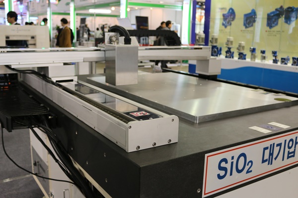 [KOPLAS 2015] System Korea Showcased SiO2 Deposition Coating Equipment