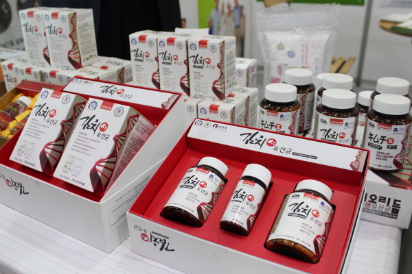 [BIO KOREA 2015] 15-Year Research Gives Birth to Live Kimchi Bacteria