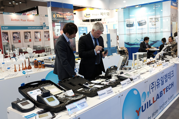 [KOREA LAB 2015] Yuil Lab's Internal Spectrophotometer