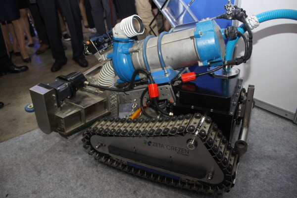 [ENVEX 2015] Zeta Crezen Releases K7 excave, Industrial Underwater ...