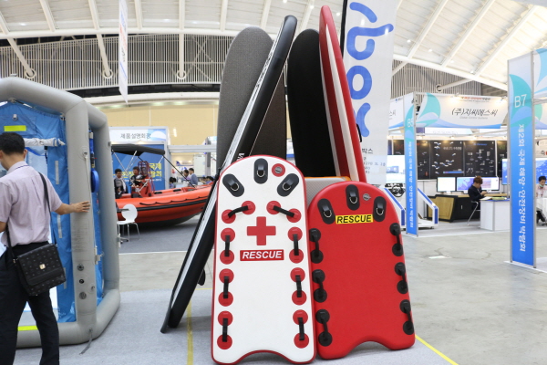 [CGS 2015 Video] Airbox Introduces Air Rescue Items