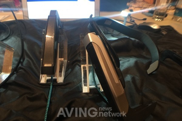 [CES 2016] Telepathy Japan Introduced Wearable Device 'Telepathy Walker'