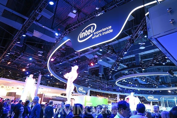 [CES 2016] Intel Prepared a Booth for Consumers to See Their Products