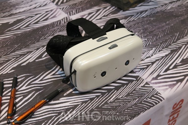 [CES 2016 Unveiled] uSens Introduced VR Headset 'impression pi'