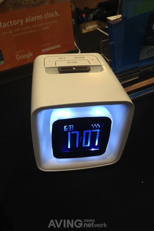 [CES 2016 Unveiled] Sensorwake Introduce a Scent Alarming Clock
