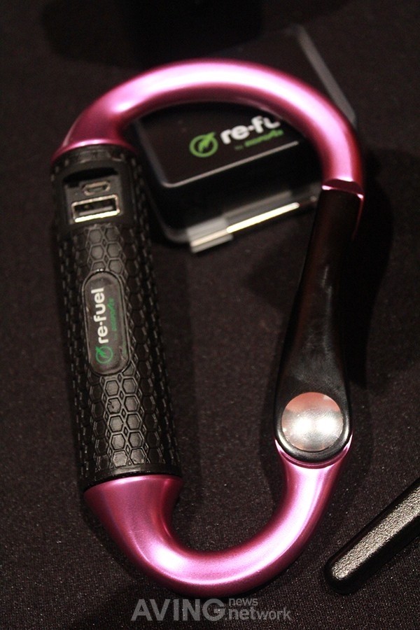 [CES 2016] Re-fuel Introduced Various Battery Devices
