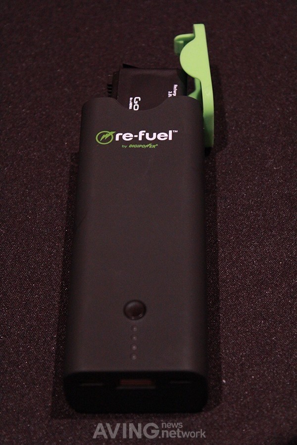 [CES 2016] Re-fuel Introduced Various Battery Devices