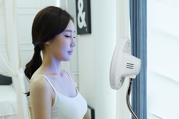 Personal LED Light Therapy to Aid Weight Loss: “Smartron”, Manufactured ...