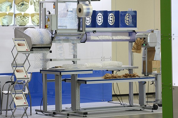 [InterLOGIS 2016] K1 Trading Introduces STOROpack's Bubble Packs