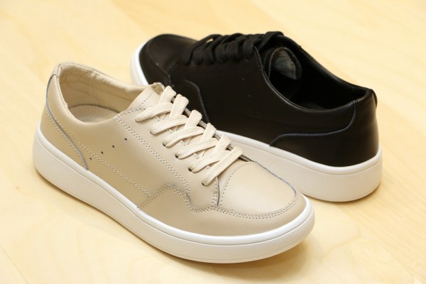 SKONO, Launched a Monotone Sneakers that Matches with Norm-Core Look