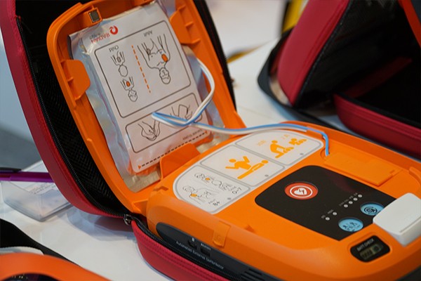 [KIMES 2017] Radian Exhibits its Semi-Automated External Defibrillator with High Accuracy and ...
