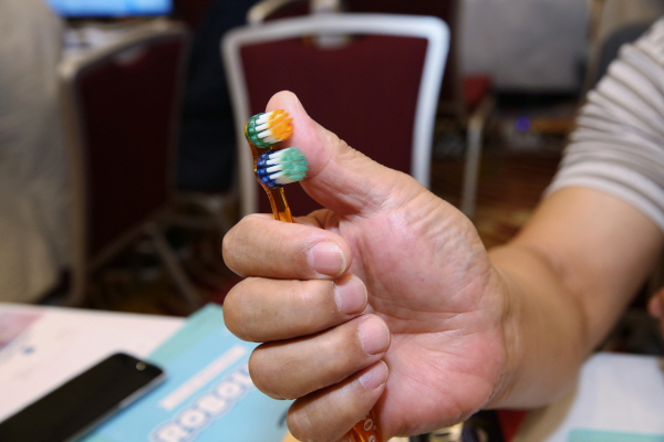 [MIK 2018] Green Tech Roll Introduces ‘360 Fones Toothbrush’, A ...