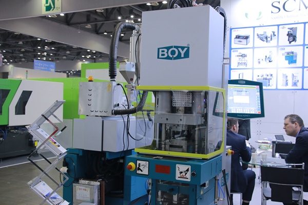 [KOPLAS 2019] SCM introduces compact precision injection molding ...