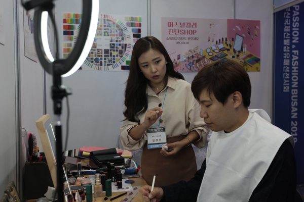 [BISS 2019] APL Color showcases personal colors customized for everyone