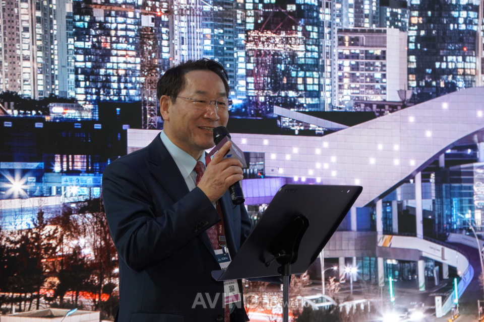 Incheon Mayor Yoo Jeong-bok Leaps for the Vision of 'Super First-Class ...