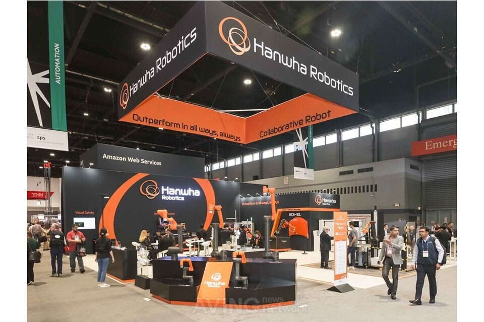 Hanwha Robotics Unveils New Model HCR-10L at IMTS 2024 in Chicago, USA ...
