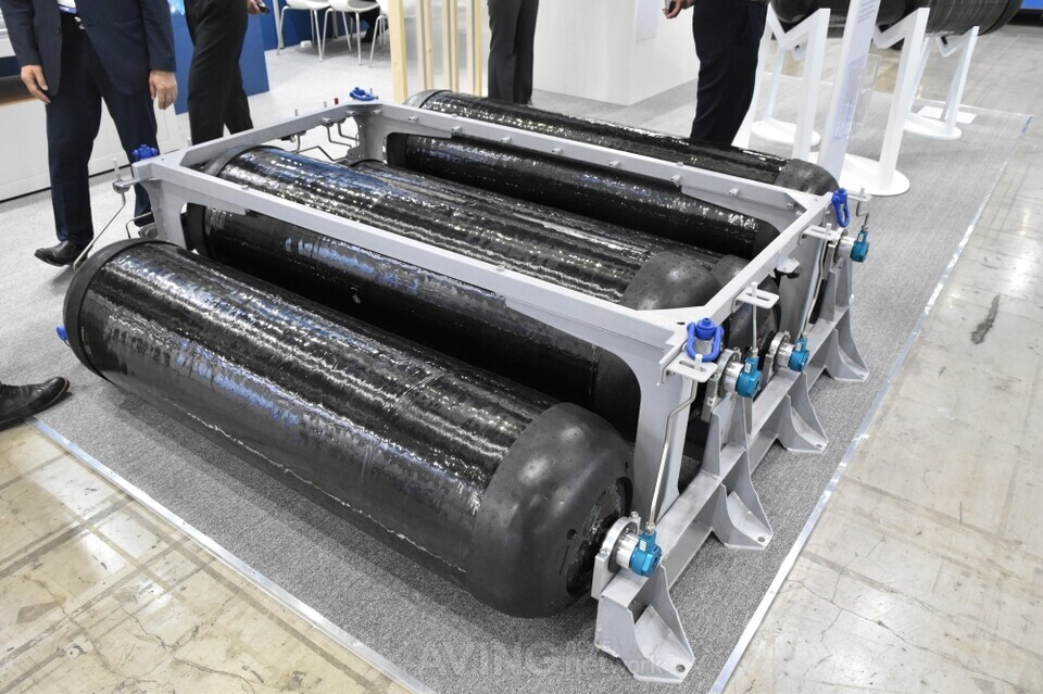 OPmobility Showcases ‘High-Pressure Hydrogen Storage Unit’ at H2 MEET ...