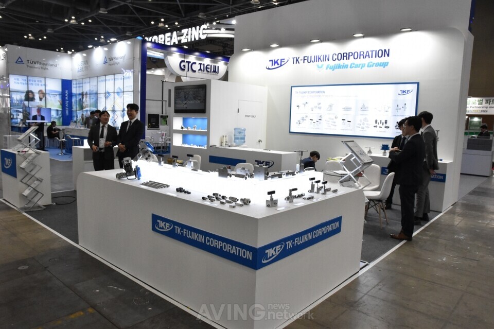 TK-FUJIKIN Showcases Hydrogen Refueling Station Valve at H2 MEET 2024 ...