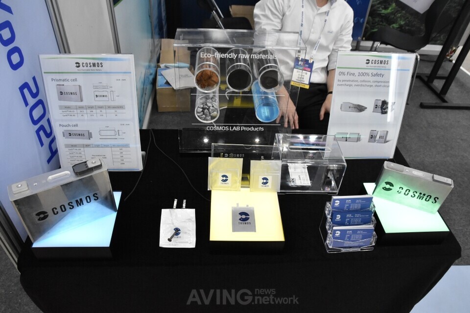 Cosmos Lab Unveils Non-Flammable Aqueous Zinc-Bromine Battery at FIX 2024