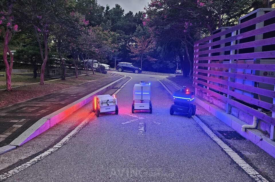 MOBINN to Introduce Patrol and Traffic Signal Robots at FIX 2024 ...