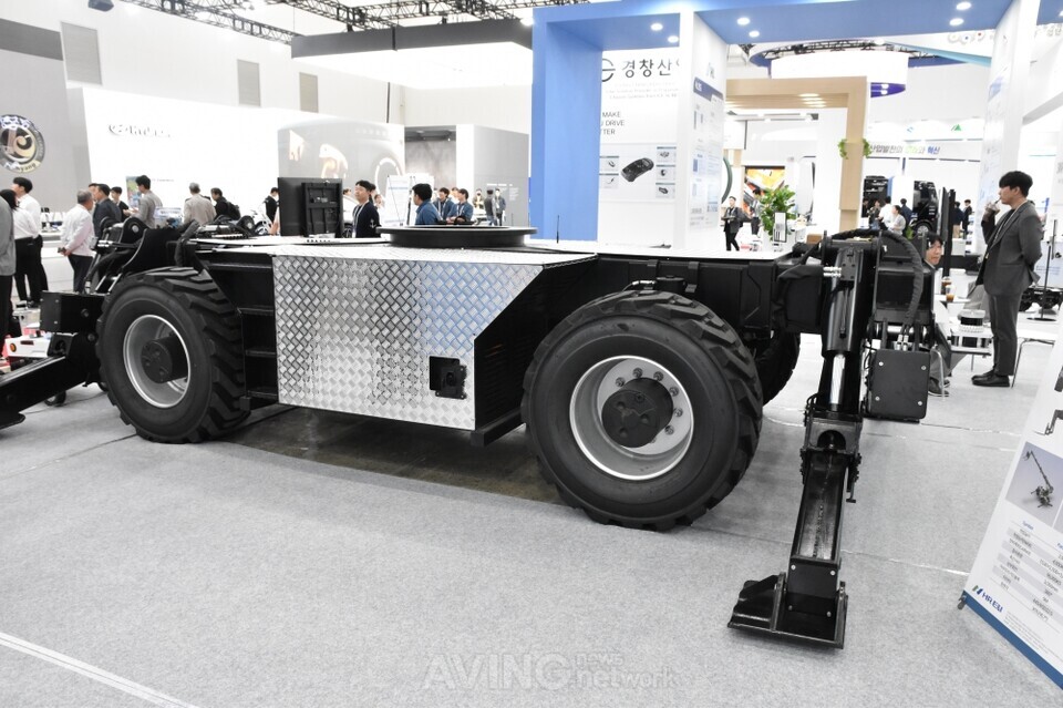 HR E&I Showcases ‘Telescopic Handler’ Electric Excavator at FIX 2024 ...