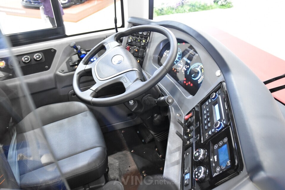 Woojin Industrial Systems showcases “APOLLO 900 Rapid Charging Low ...