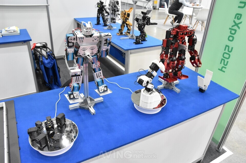 Mirae Robot unveils educational robots for fostering future scientists ...