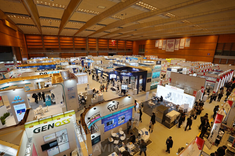 KIMES 2025, Korea's largest medical industry exhibition, opens at COEX on March 20: Over 1,450 ...