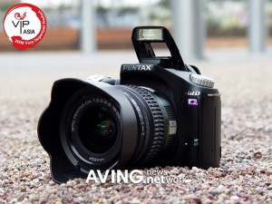 'Pentax ist DL2’ DSLR camera with simple, easy-to-use operations