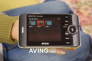 Epson photo fine player 'P-2000' with 3.8