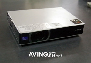 Sony portable LCD projector 'VPL-CX21' with 'Off and Go' feature