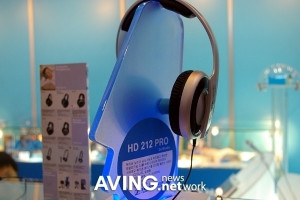 Sennheiser to present stereo headset for DJs