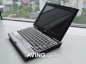 Fujitsu to unveil 8.9-inch mini laptop 'Lifebook P1610'
