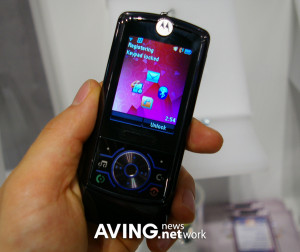 [3GSM-Motorola] Linux-based music phone ‘MOTORIZR Z6’