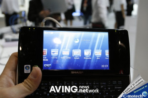 Willcom to display its Atom-based MID 'Willcom D4'