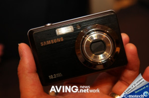 Samsung to introduce its new digital camera lineup 'SL102'