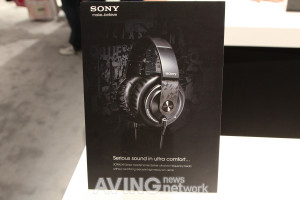 [CES 2011] SONY to introduce 'MDR-XB1000', headphone with dynamic and ...