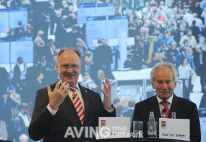High-tech industry delighted with CeBIT 2011