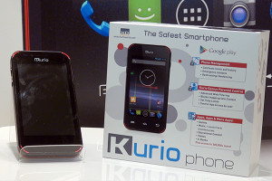 [CES 2014 Video] Smartphone for children, 'Kurio Phone'