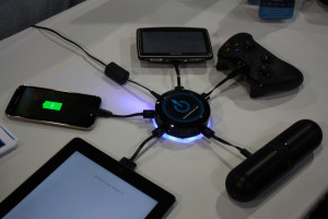 [CES 2015] The Charge Hub Releases 7-Port USB Universal Charging Station