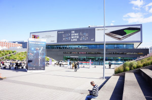 [IFA 2015 PHOTO] City Cube Berlin with Samsung